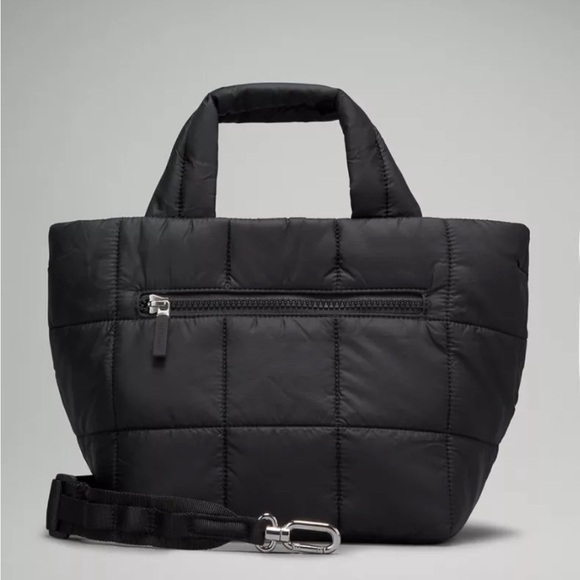 lululemon athletica | Bags | Lululemon Quilted Grid Tote Bag Mini 5l ...